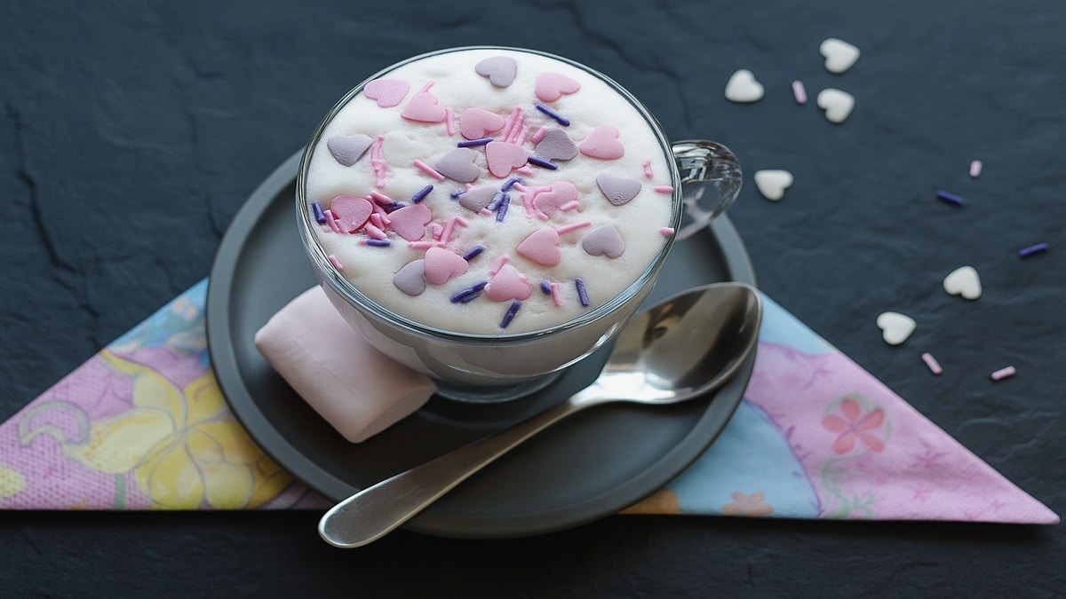 Babyccino nas cafeterias: por que essa bebida encanta crianças?